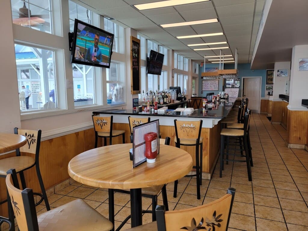 Surf Rider Restaurant - Luminest Homes